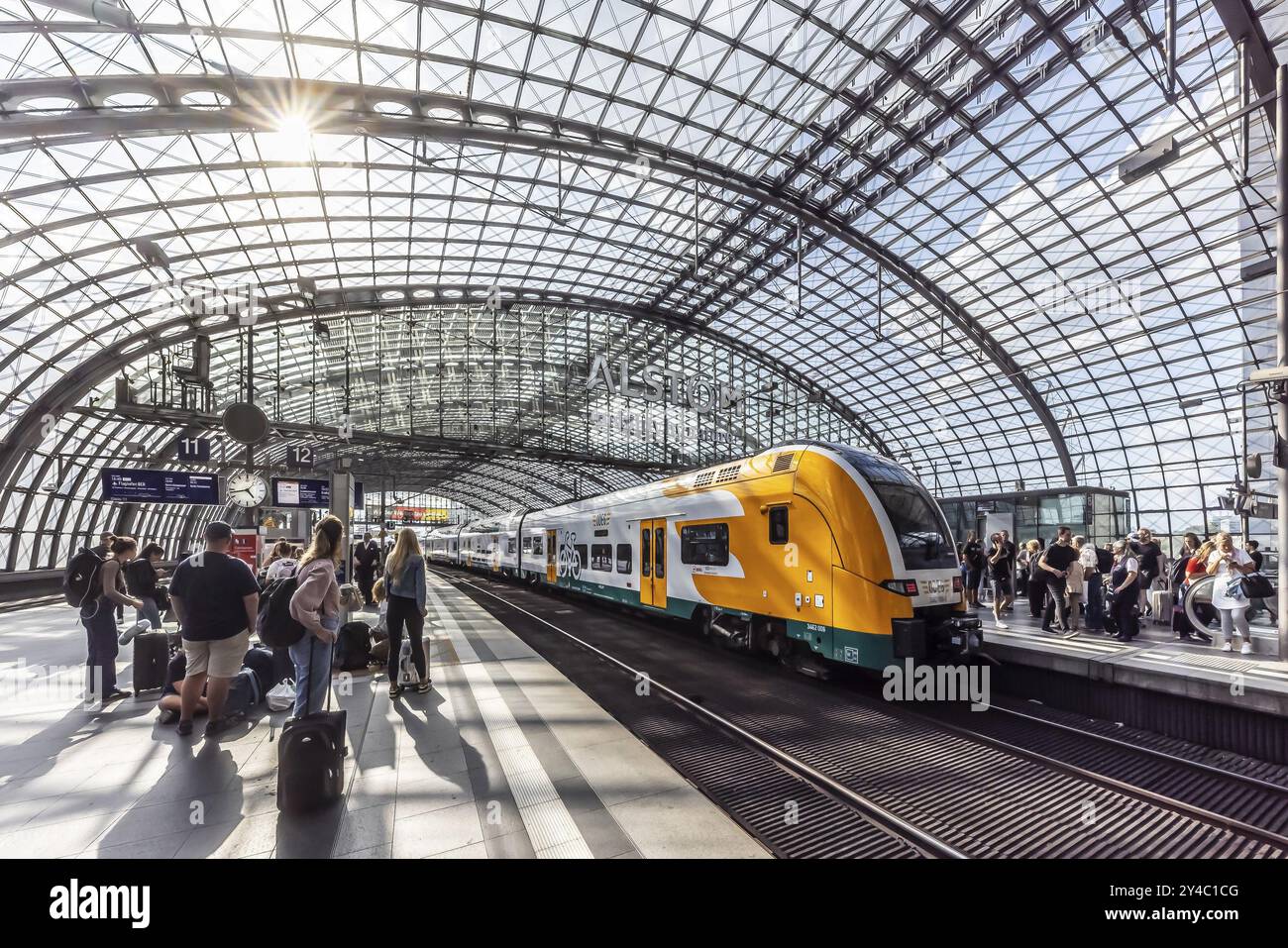 Central station with platform hall with glass roof construction, ODEG ...