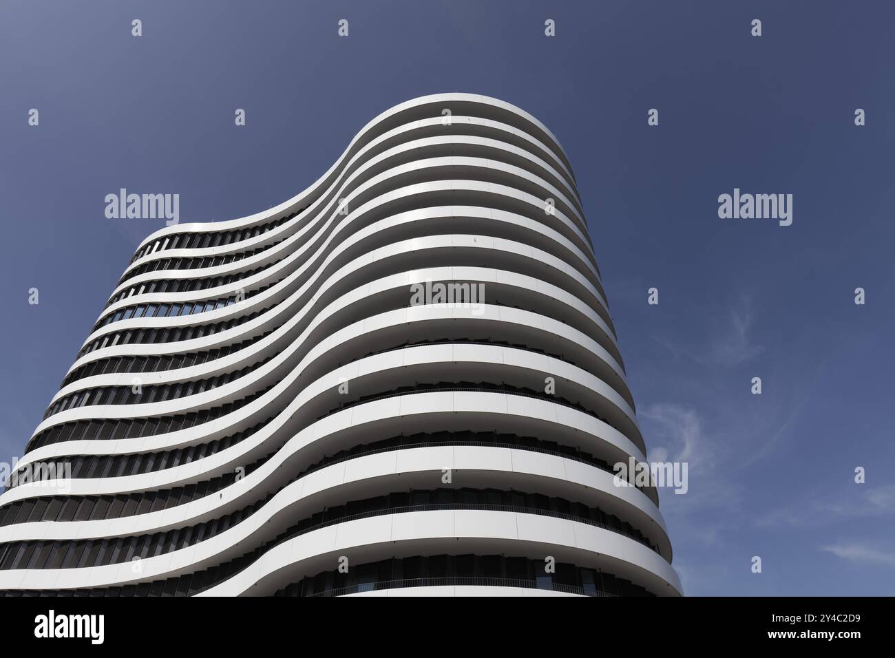 Alto Medienhafen office tower, curved facade, Office Campus by SOP ...