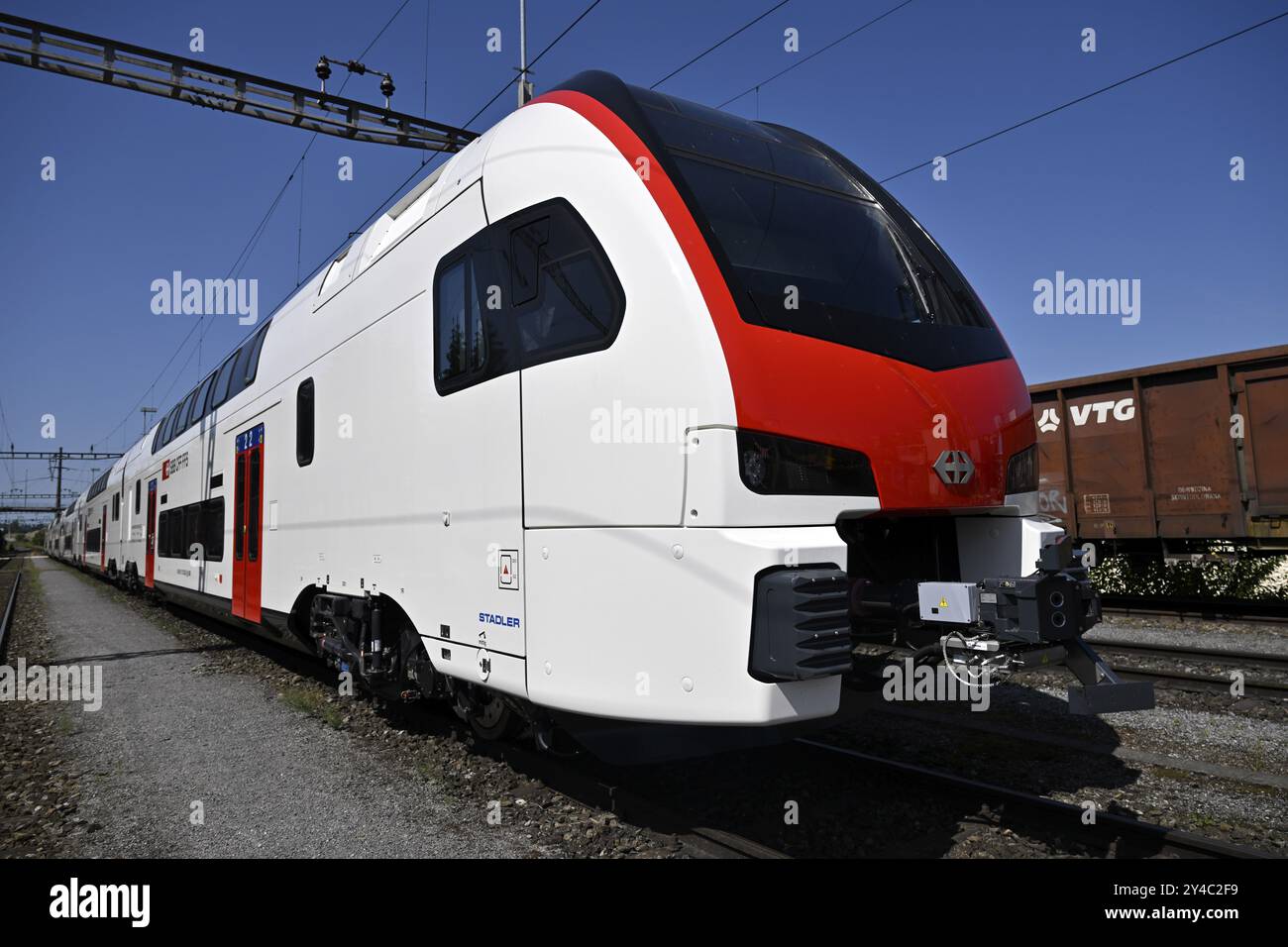 Double decker passenger train hi-res stock photography and images - Alamy