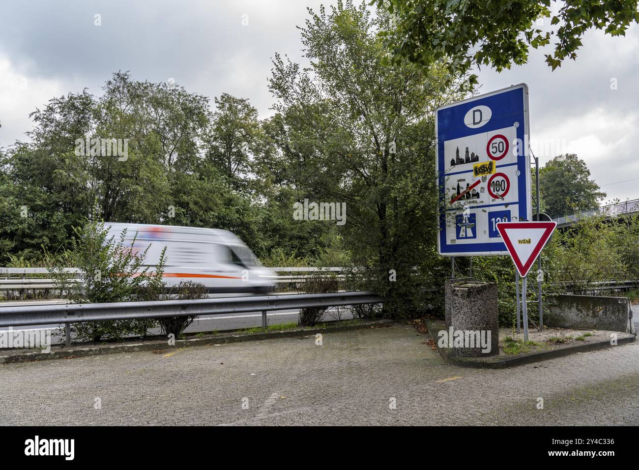 Irregular border crossings hi-res stock photography and images - Alamy