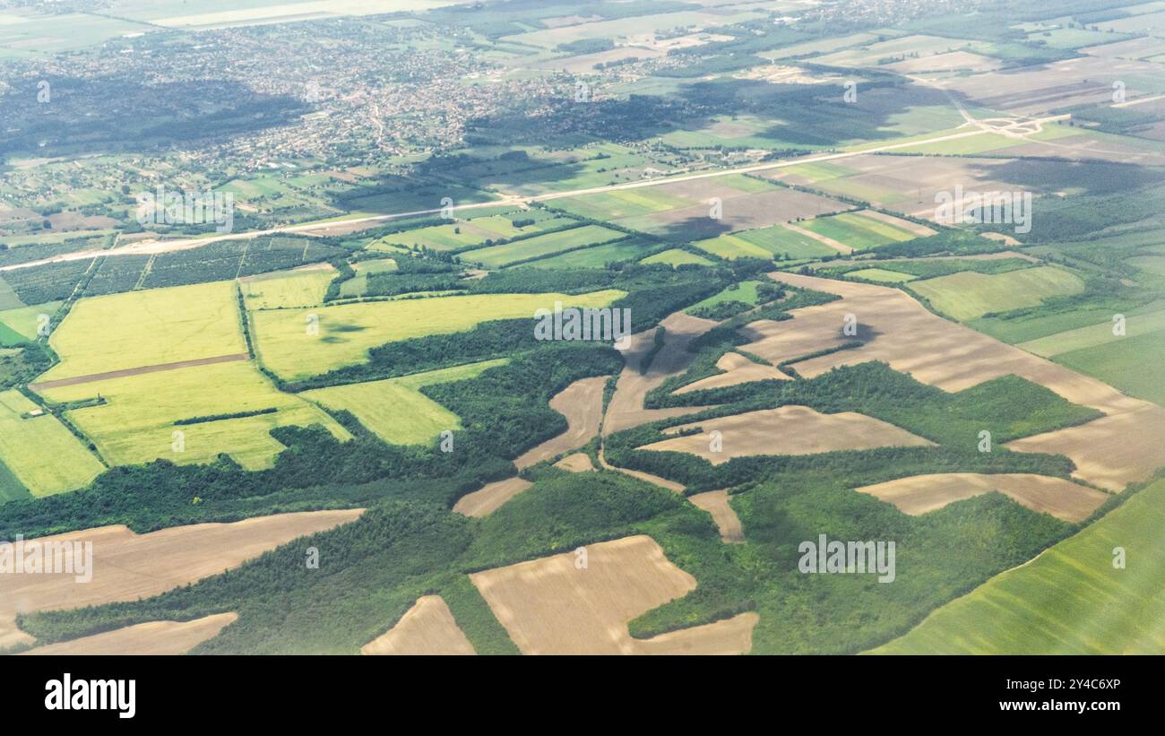 From the window of airplane hi-res stock photography and images - Alamy