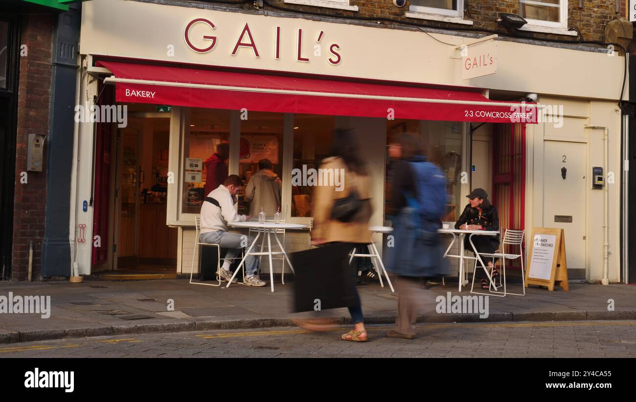 Gail's bakery at Cowcross Street, Farringdon London Stock Photo - Alamy
