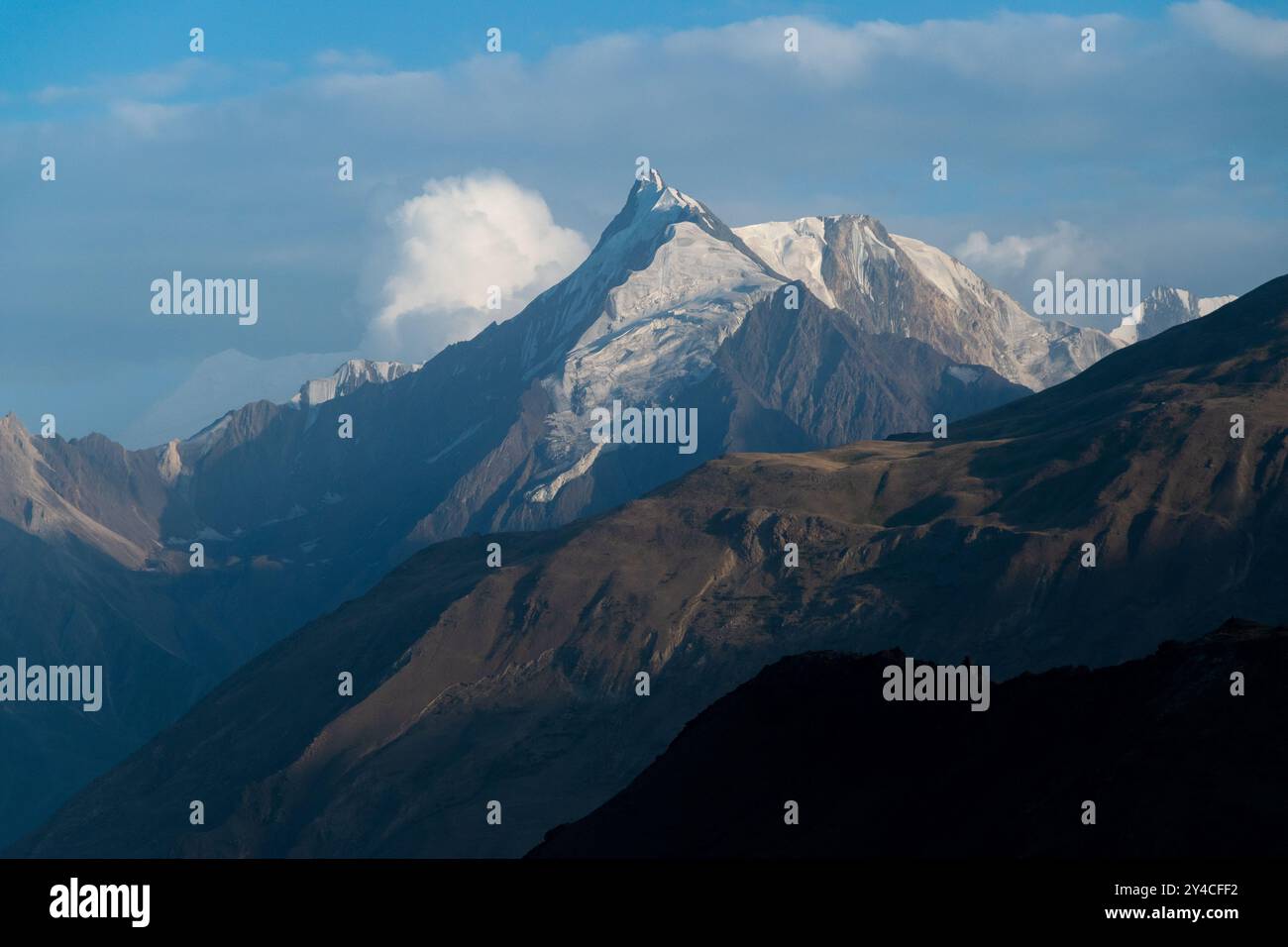 Elegant mountains in the Hunza Valley Stock Photo - Alamy