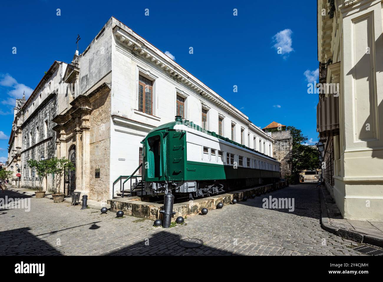 Railway coach in Havana used by Fidel Castro Stock Photo - Alamy