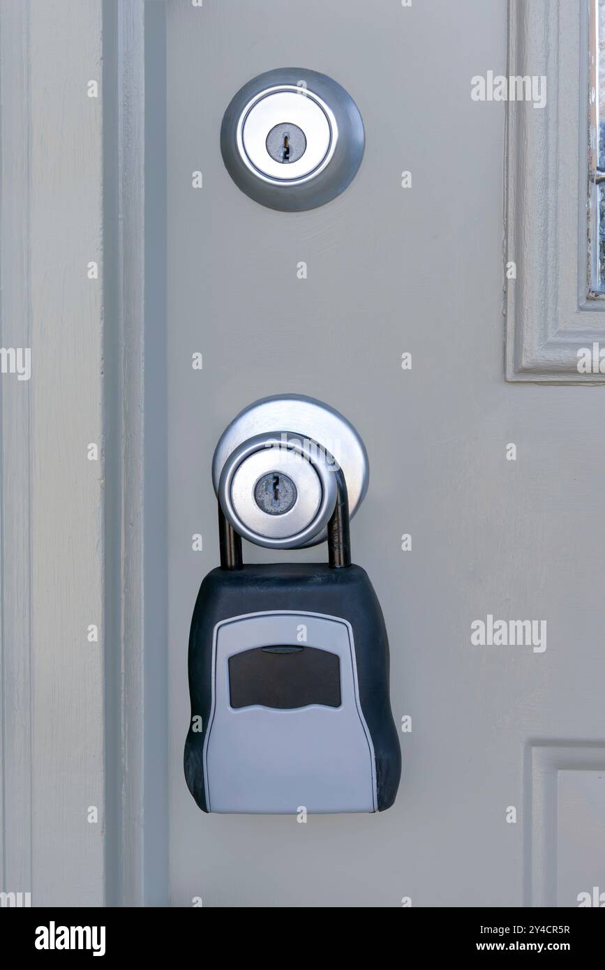 Hang on the box hi-res stock photography and images - Alamy