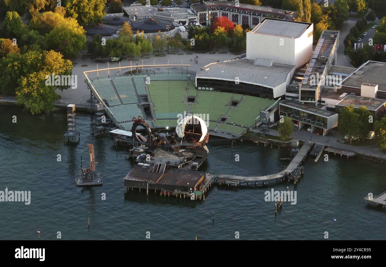 Aerial view, lake stage Stock Photo - Alamy
