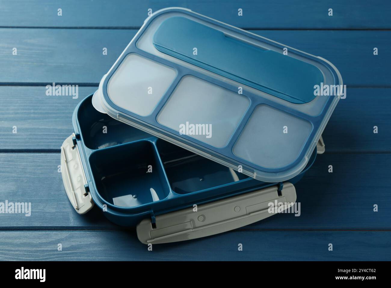 Lunch box compartments hi-res stock photography and images - Alamy