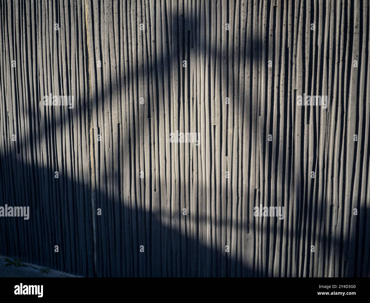 SHADOWS SHAPES OBJECTS COLOUR OBSCURE ITEMS Stock Photo - Alamy
