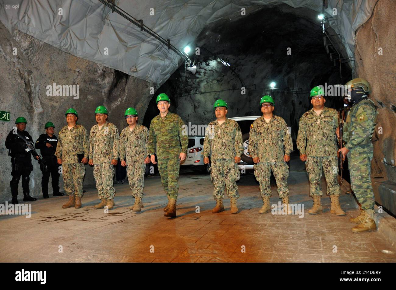 Hydroelectric power plant ecuador hi-res stock photography and images ...
