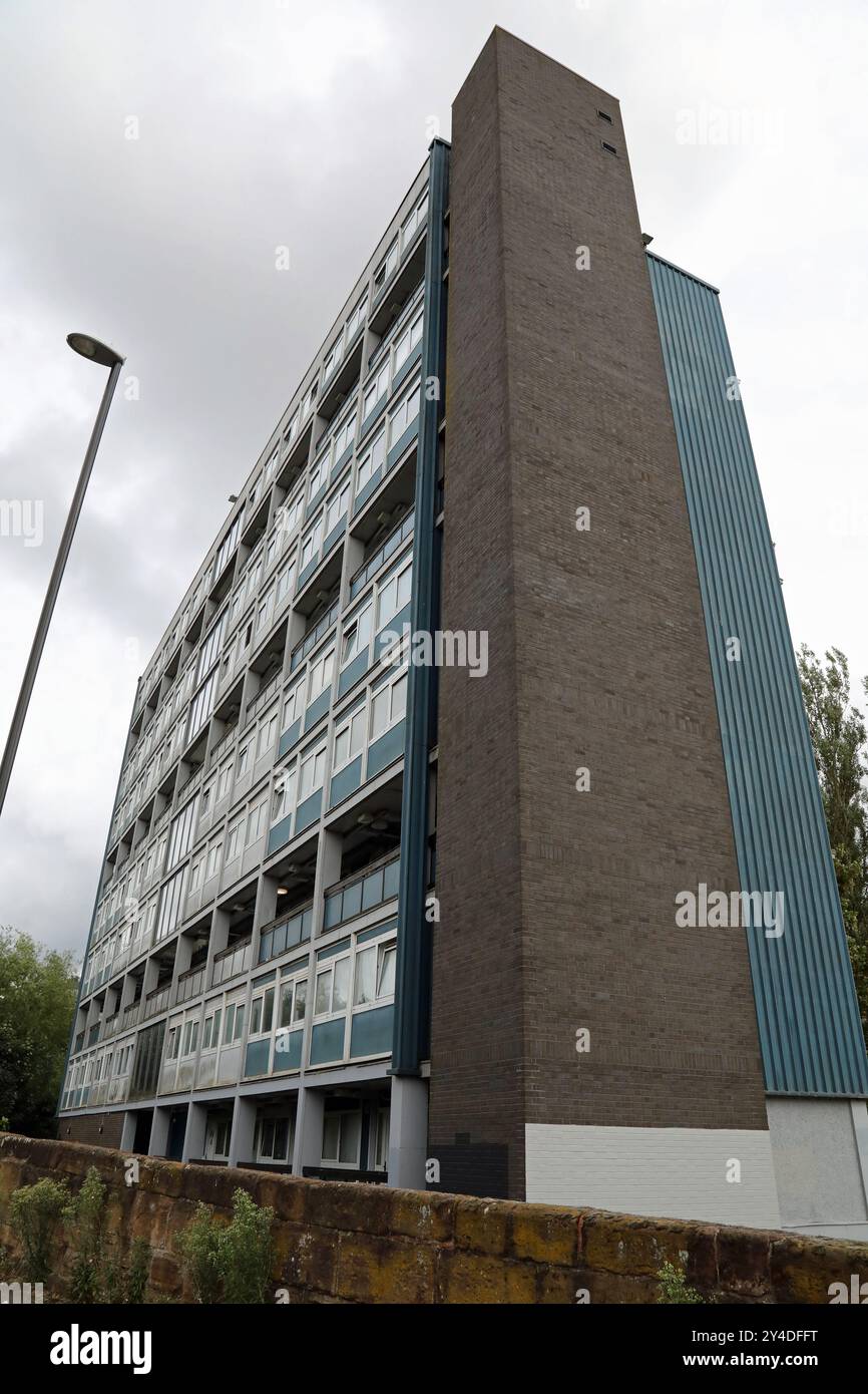 Coventry housing hi-res stock photography and images - Alamy