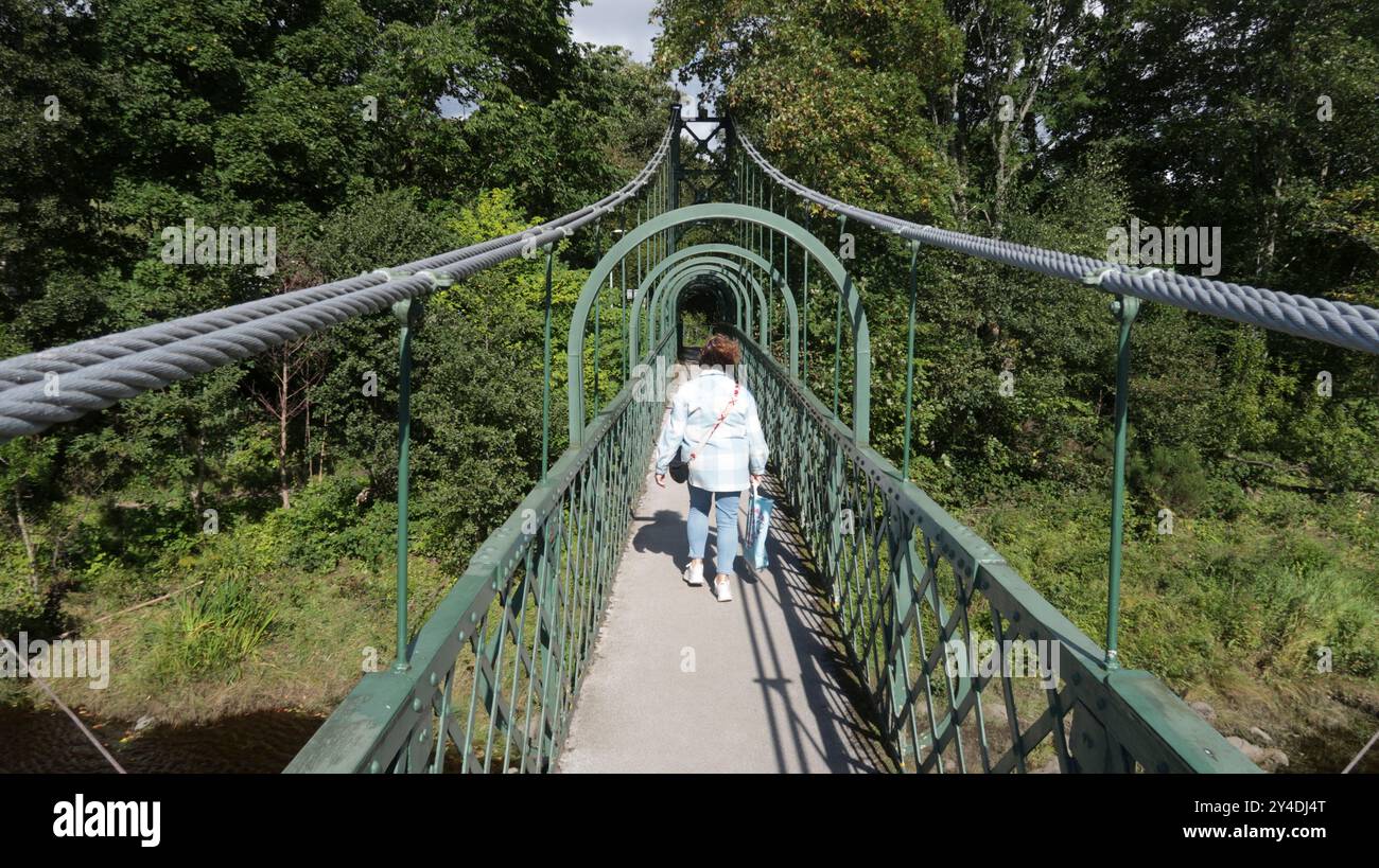 Iron Suspension Bridge pedestrian footbridge Pitlochry Stock Photo - Alamy