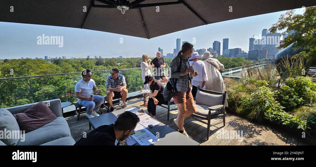 Toronto roof deck designed by Kate Fox Whyte landscape architect Stock ...
