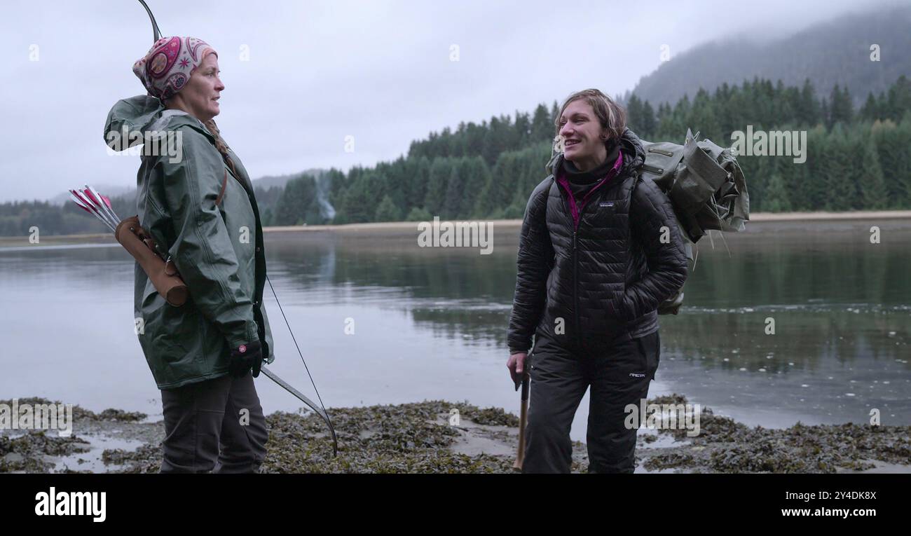 OUTLAST, from left: Jill Ashock, Amber Asay, 'The Game Begins', (Season ...