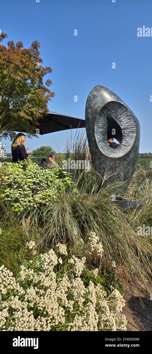Toronto roof deck designed by Kate Fox Whyte landscape architect Stock ...