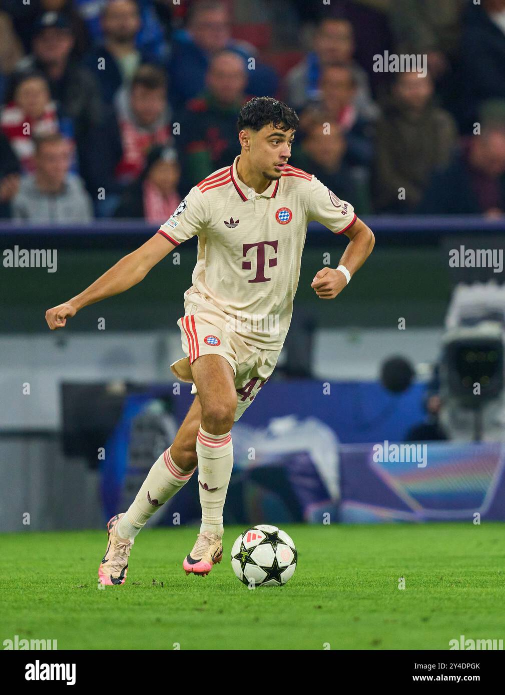 Munich, Germany. 17th Sep, 2024. Aleksandar Pavlovic, FCB 45 in the ...