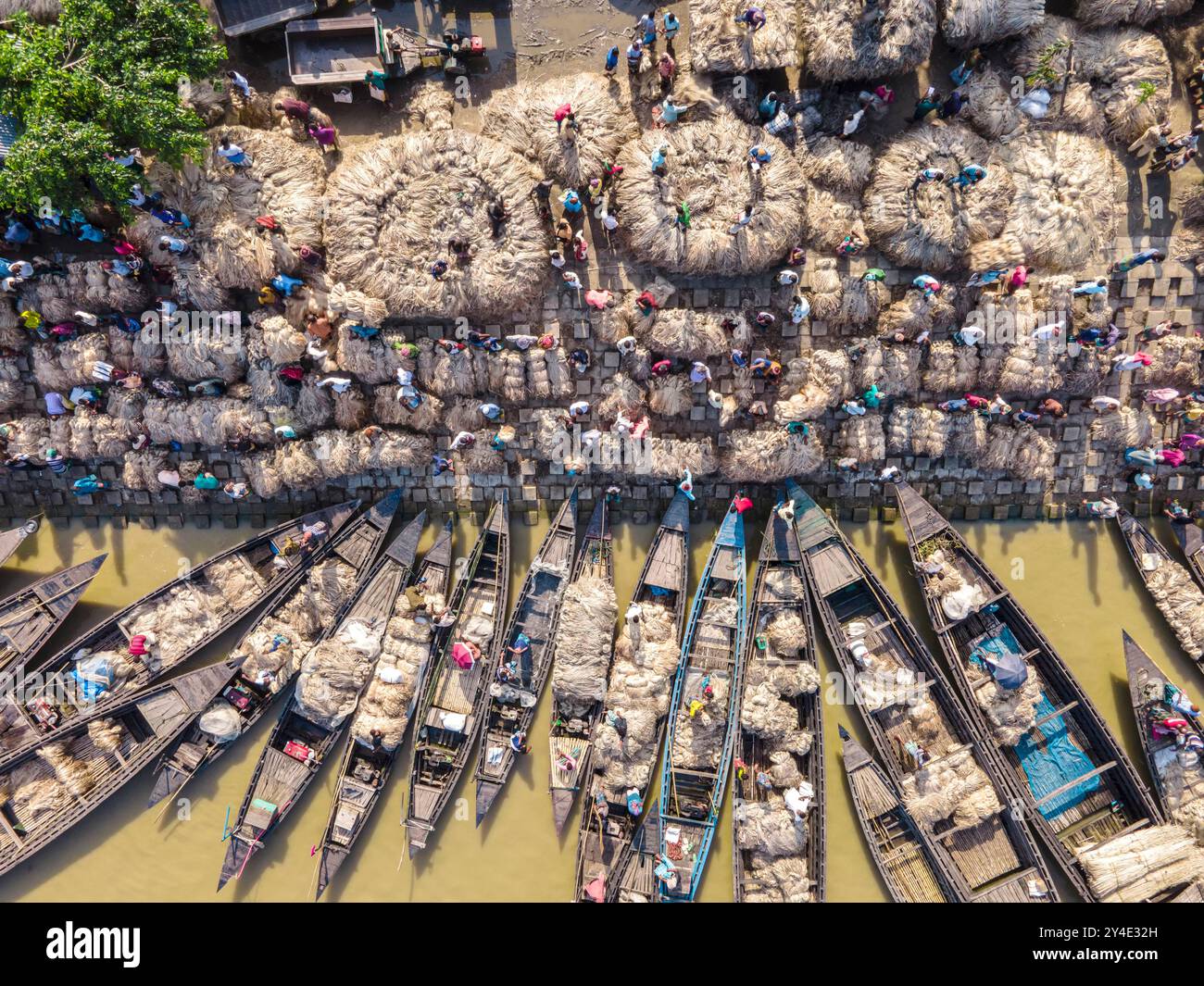 Aerial photograph of the largest traditional jute market in Bangladesh ...