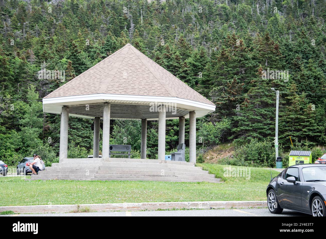 Gazebo at Topsail Beach in Conception Bay South, Newfoundland ...