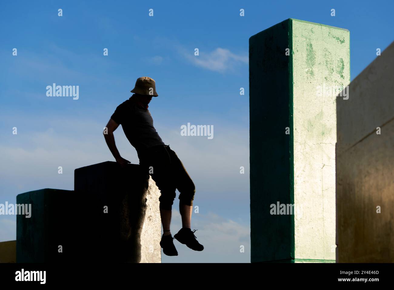 Parkour activity silhouette hi-res stock photography and images - Alamy