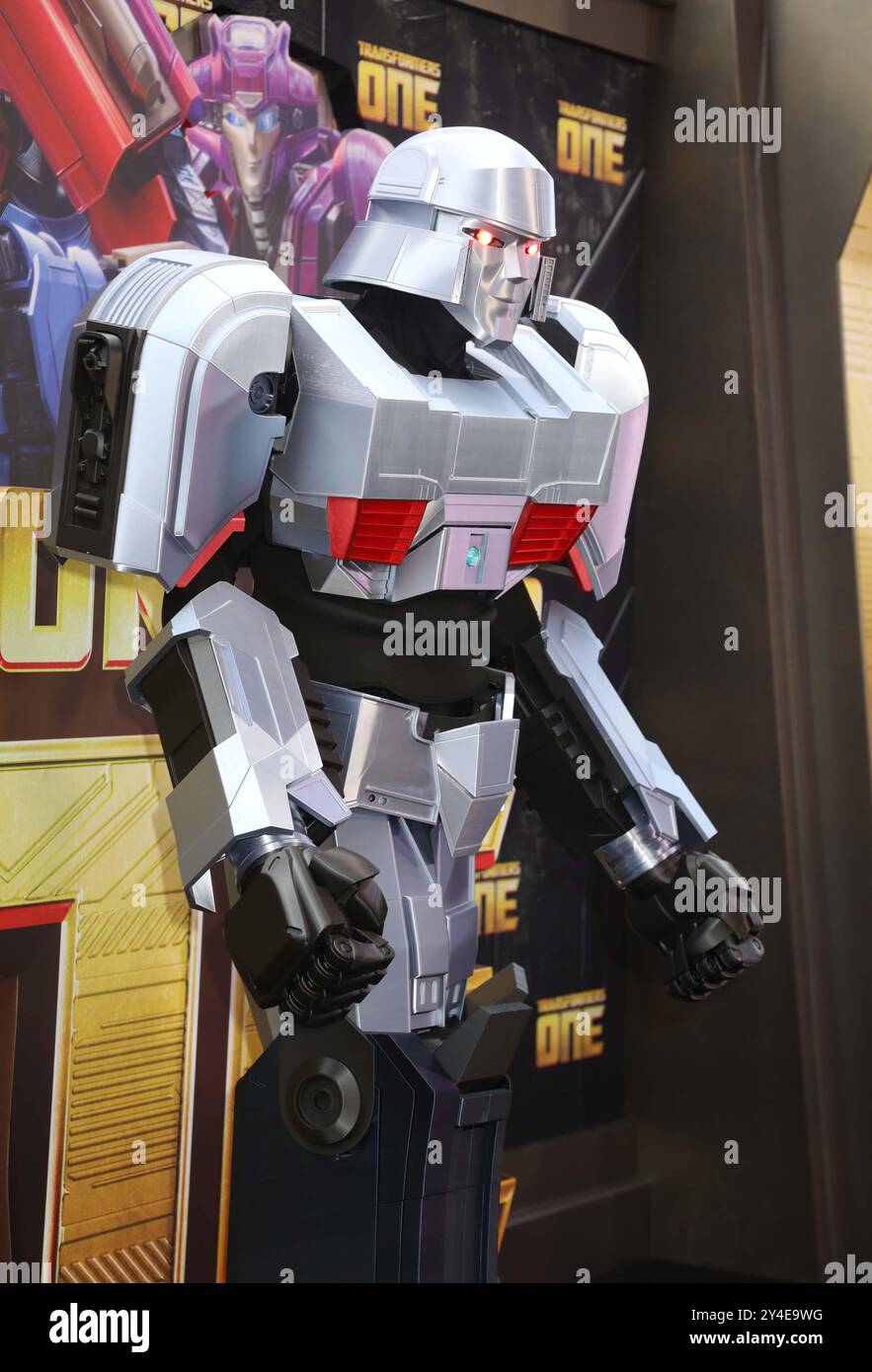 Megatron transformer hi-res stock photography and images - Alamy