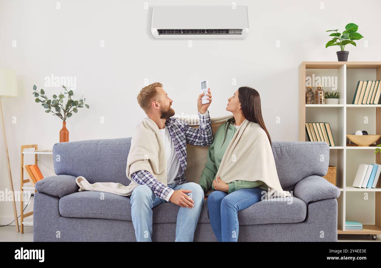 Young frozen couple turning hi-res stock photography and images - Alamy