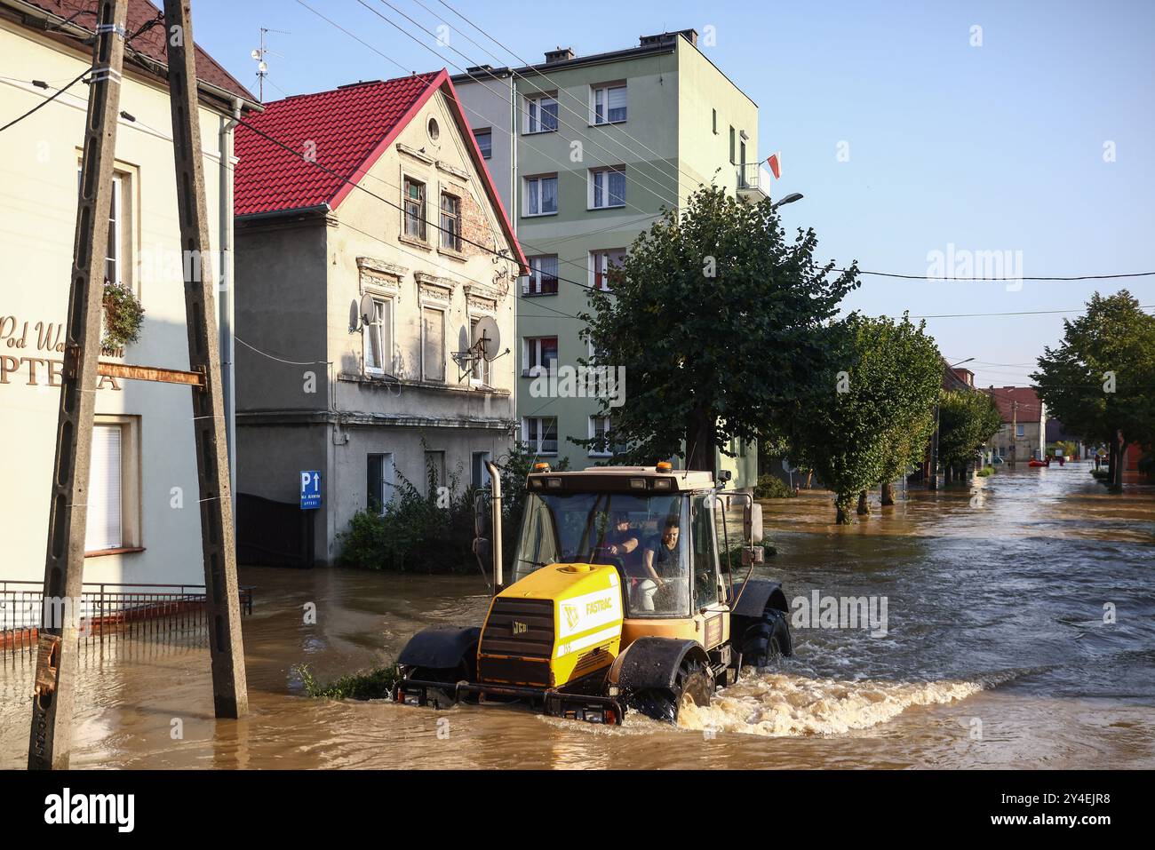 Lewin Brzeski, Poland. 17th Sep, 2024. Streets after Nysa Klodzka river ...