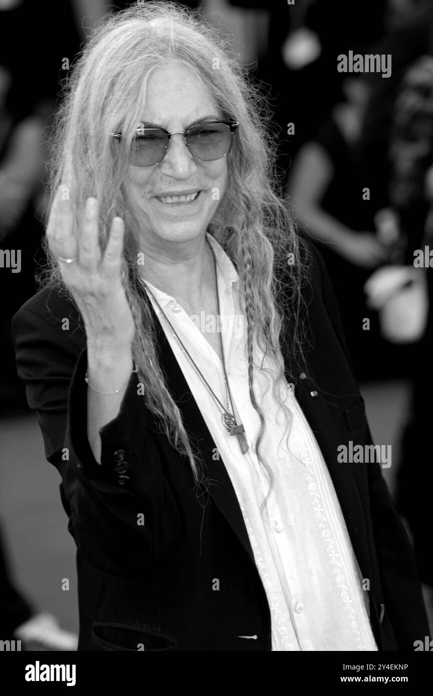 Beetlejuice beetlejuice 2024 Black and White Stock Photos & Images - Alamy