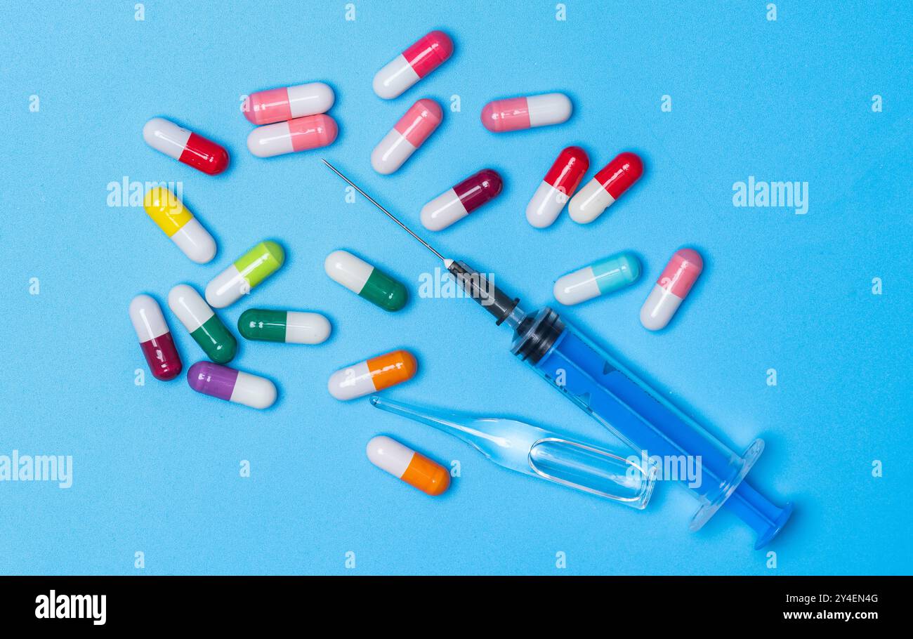 Syringe ampoule capsules on hi-res stock photography and images - Alamy