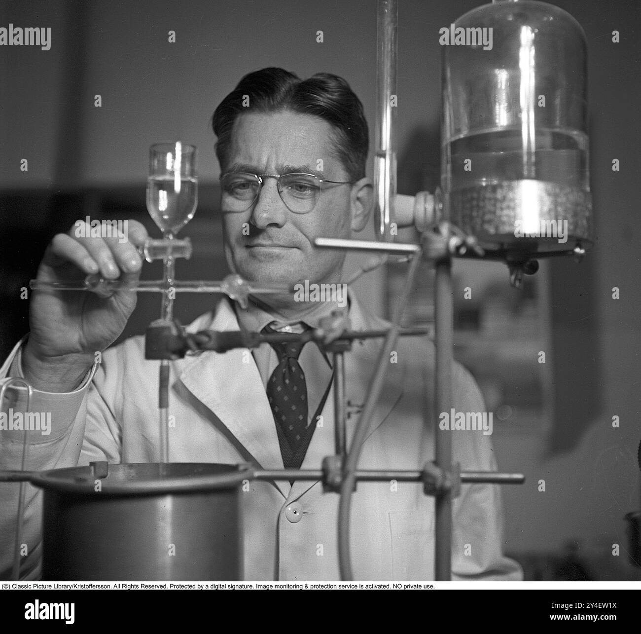 Howard Florey. 1898-1968. Australian pharmacologist who shared the Nobel Prize in Physiology or ...