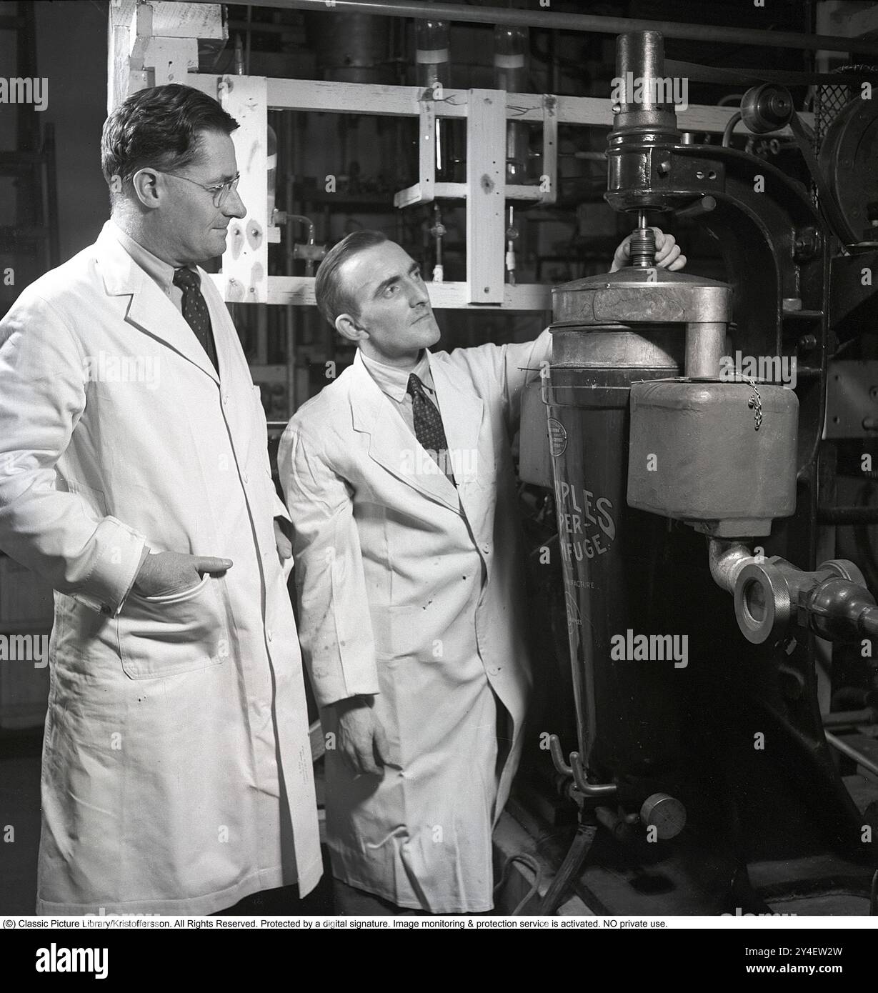 Howard Florey. 1898-1968. Australian pharmacologist who shared the ...