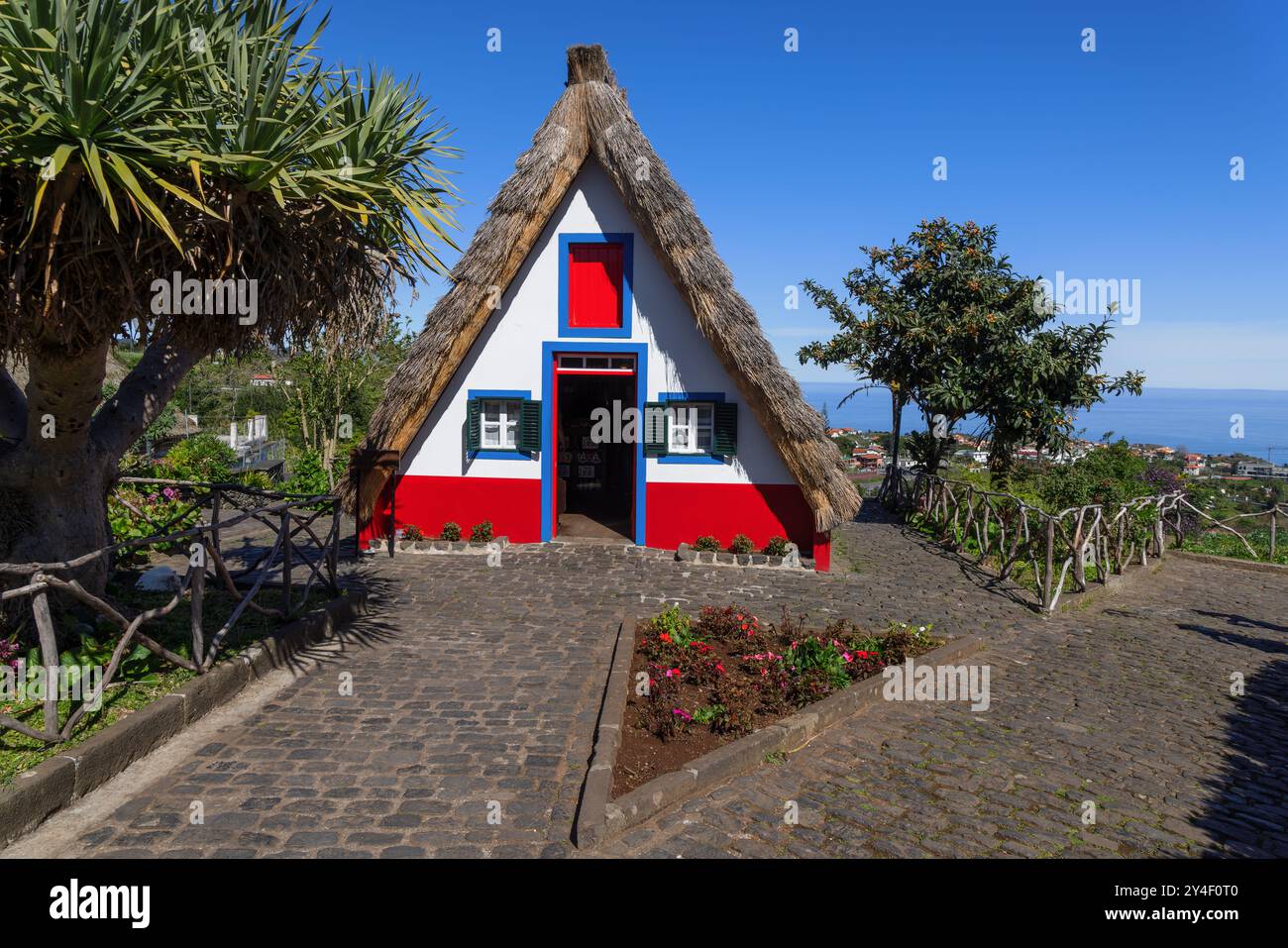 Traditional home in santana hi-res stock photography and images - Alamy
