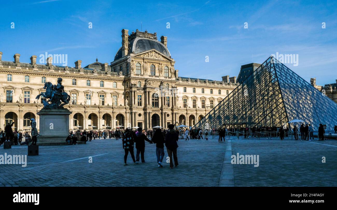 Paris (France): the Louvre Pyramid in Cour Napoleon, Louvre Museum. The ...