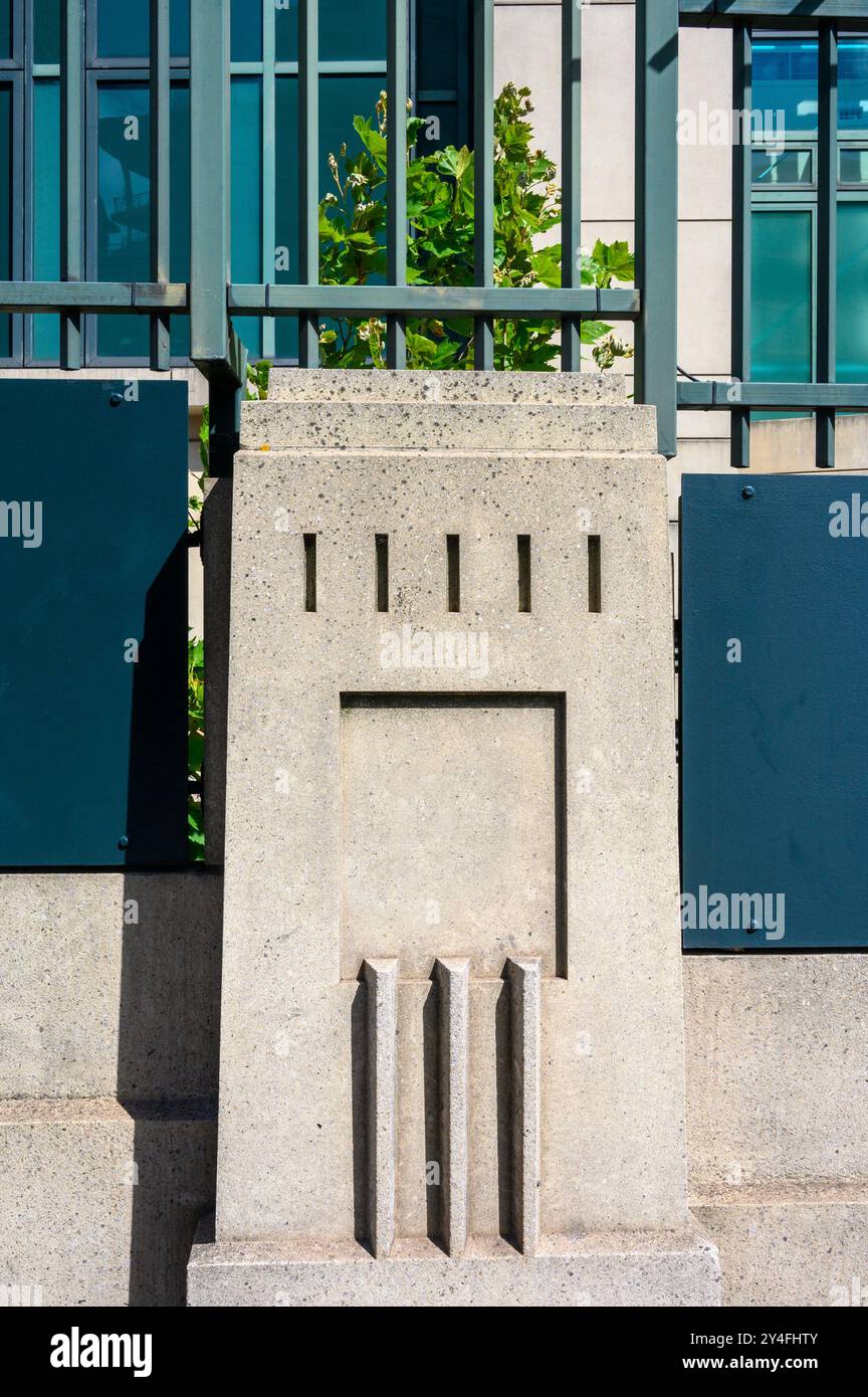 London, UK. Secret Intelligence Service (MI6) headquarters, 85 Albert ...