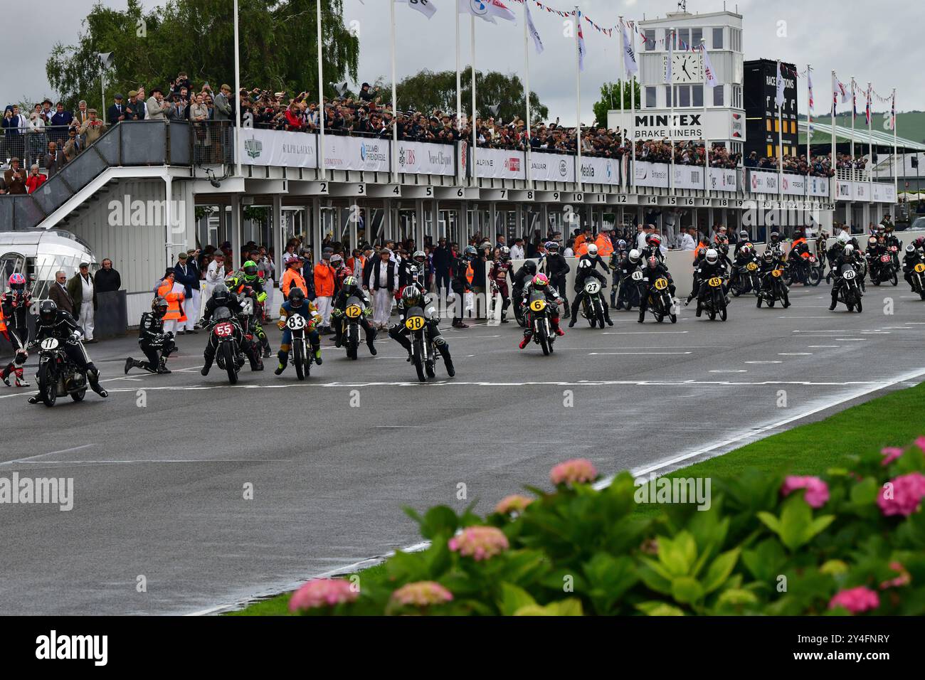 Le Mans style running across the track to start, Barry Sheene Memorial ...
