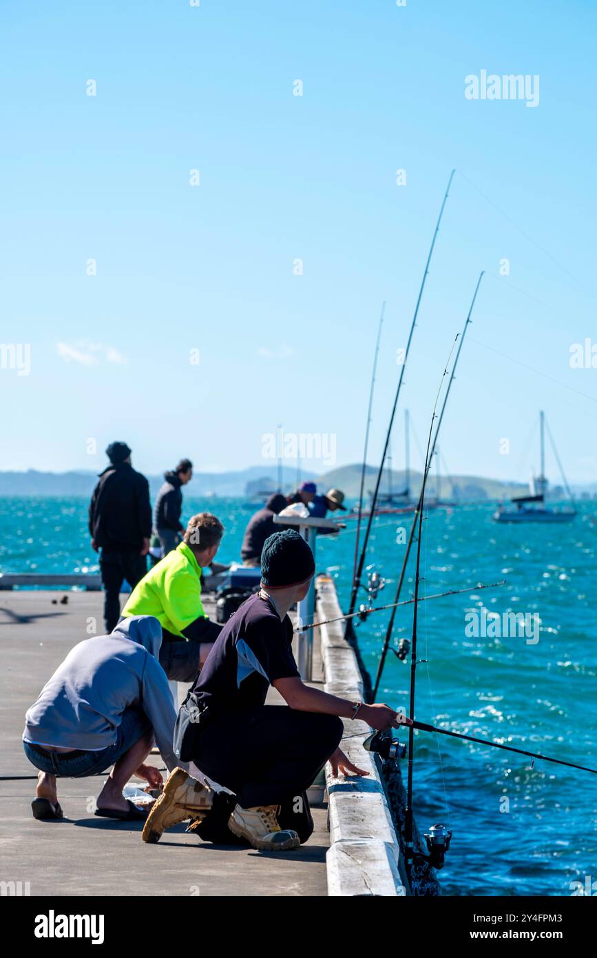 Fishing in auckland harbour hi-res stock photography and images - Alamy