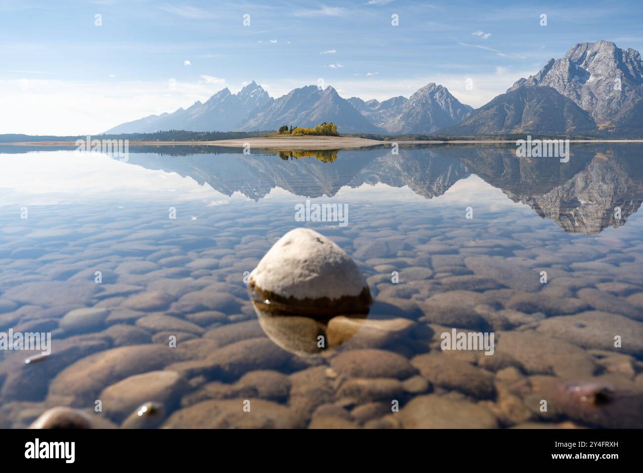 A stunning view of the Teton mountain range in Grand Teton National ...
