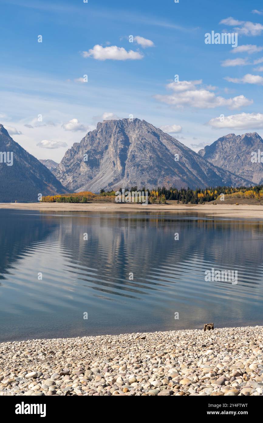 A stunning view of the Teton mountain range in Grand Teton National ...
