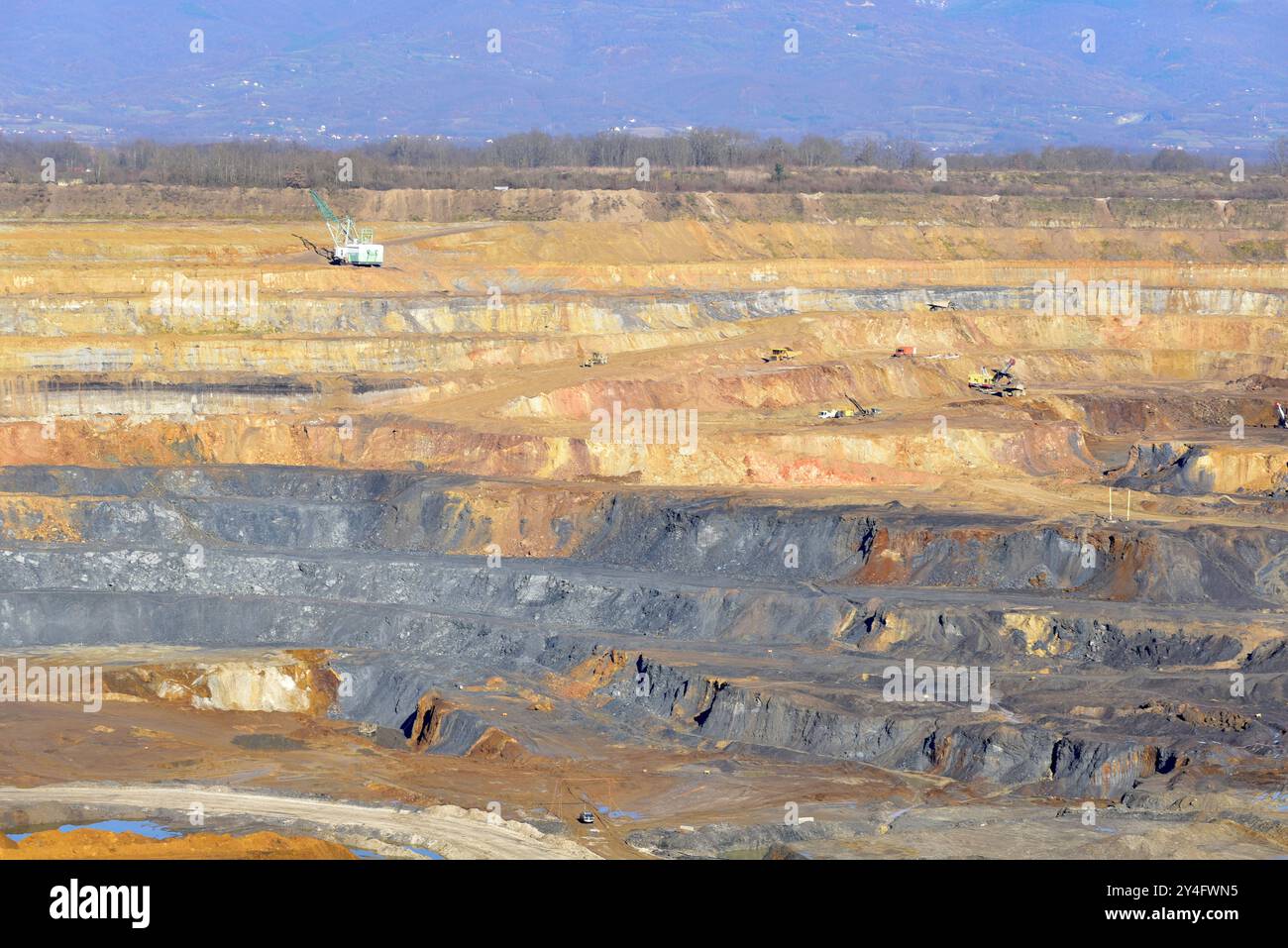 Open cast mine excavator hi-res stock photography and images - Alamy