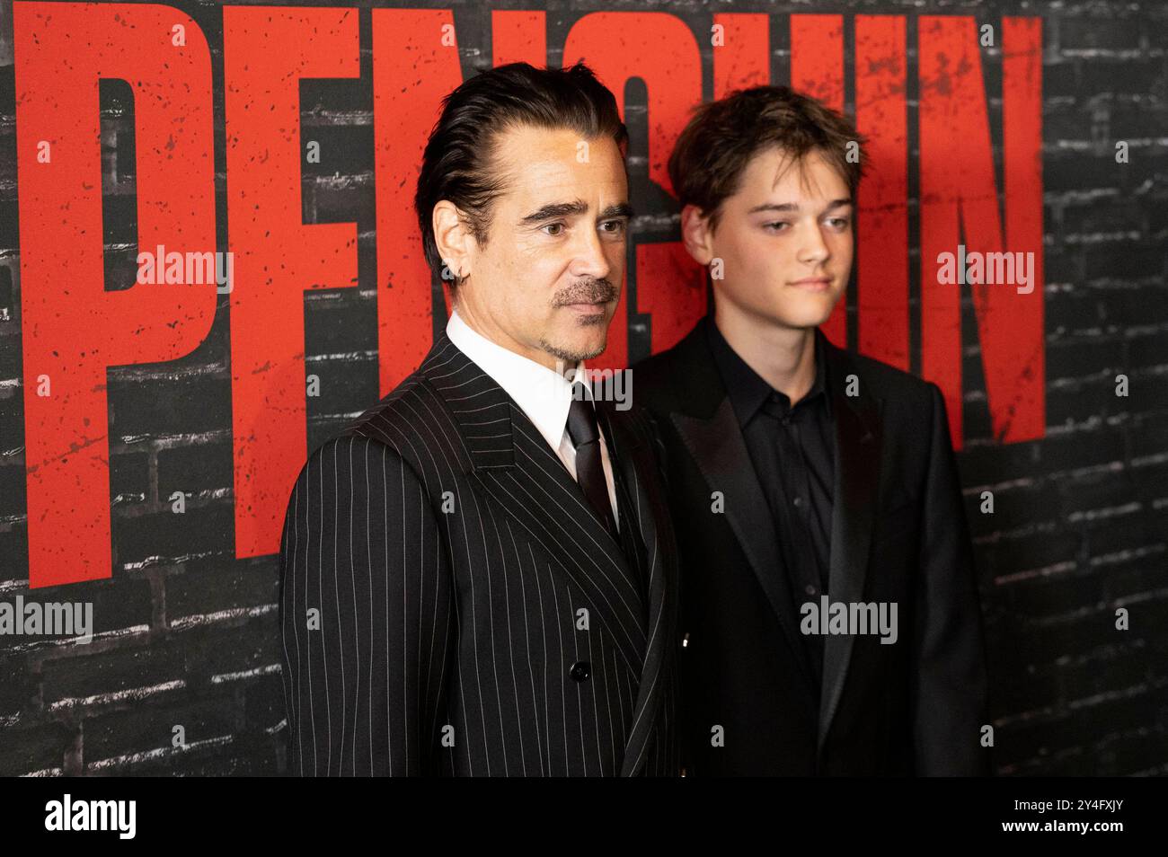 Colin Farrell mit Sohn Henry Tadeusz Farrell bei der Premiere der HBO Max Miniserie 'The Penguin ...