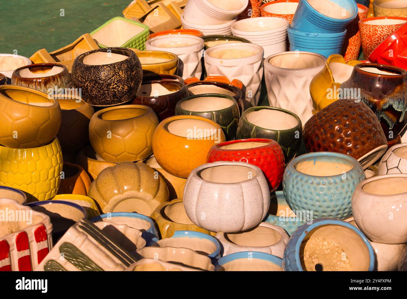 Traditional Indian handmade Items of Earthenware Or Ceramic at a Vendor ...