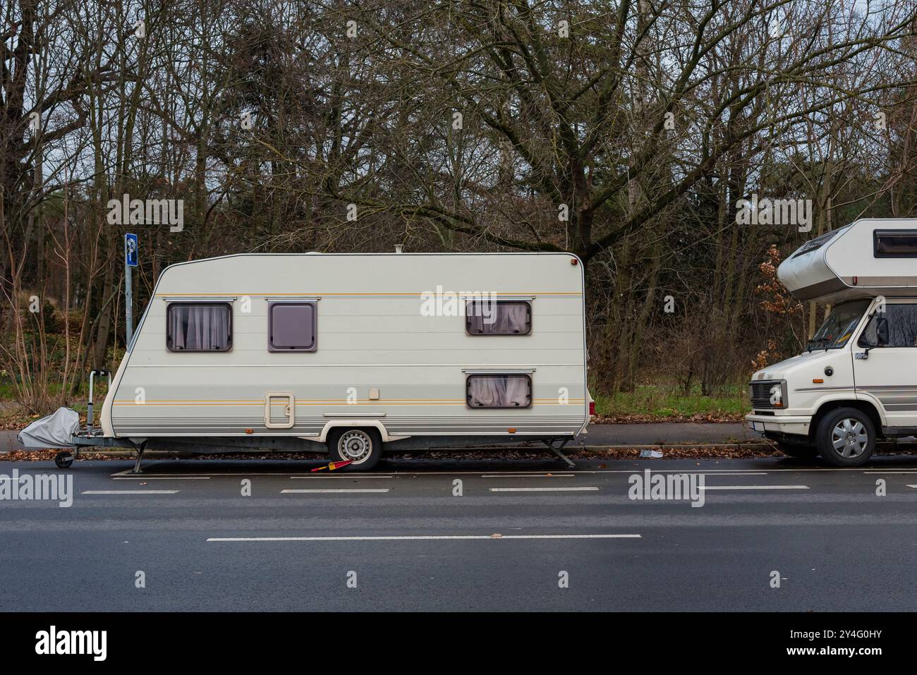 police car, ambulance, flashing lights, emergency, blue lights ...