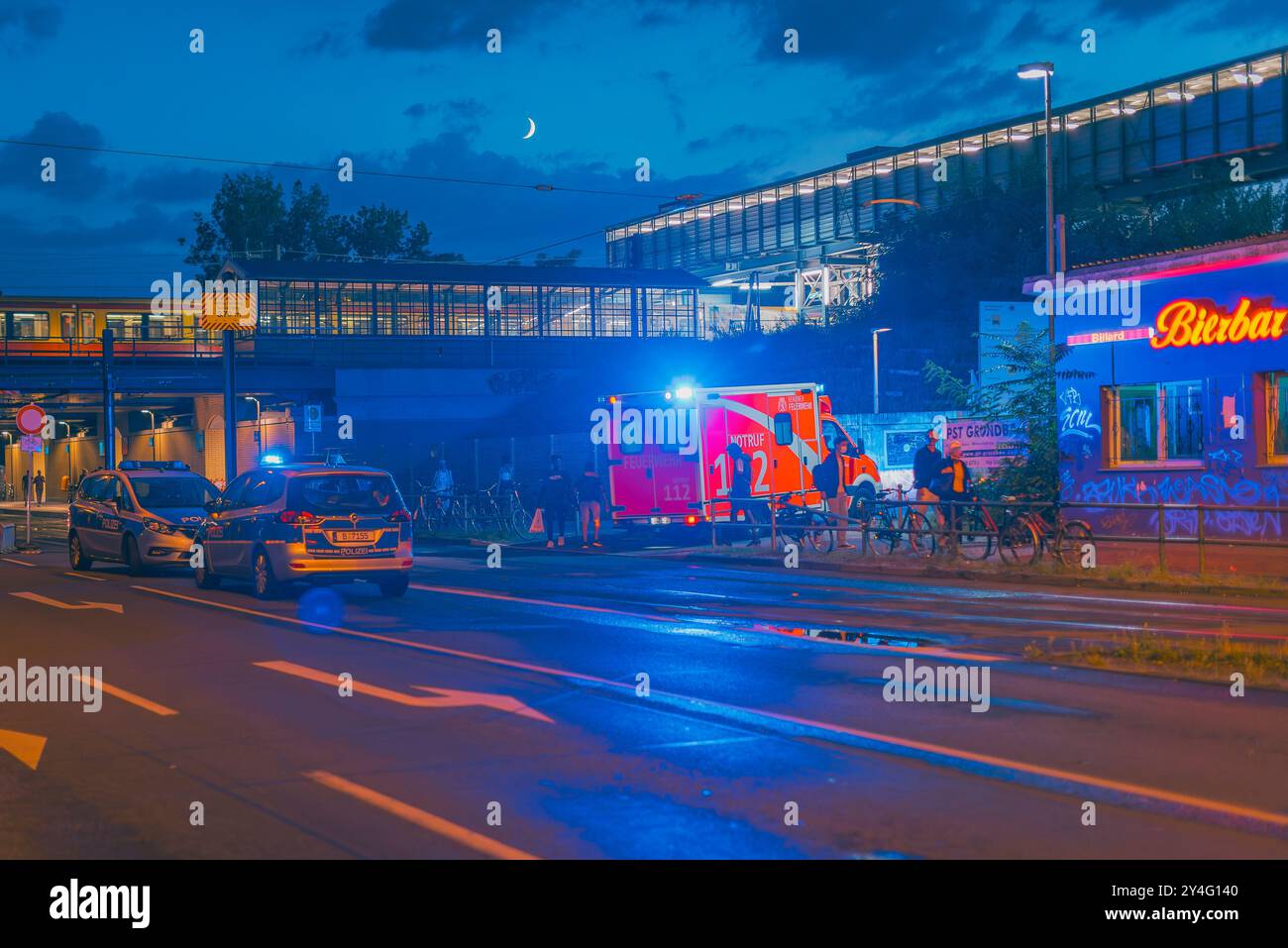 An emergency operation at a Berlin S-Bahn station, an emergency ...
