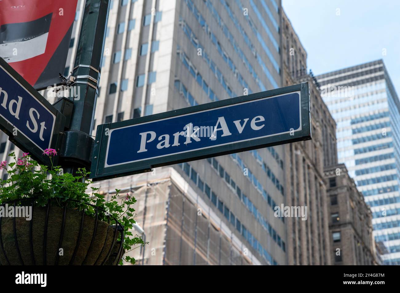 Park Avenue street sign in New York city - United States tourism banner ...