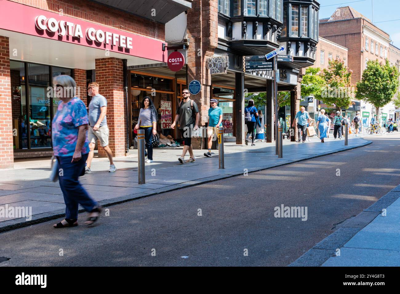 High Street, Exeter, Devon, England, UK: City Centre, street scene. Man ...