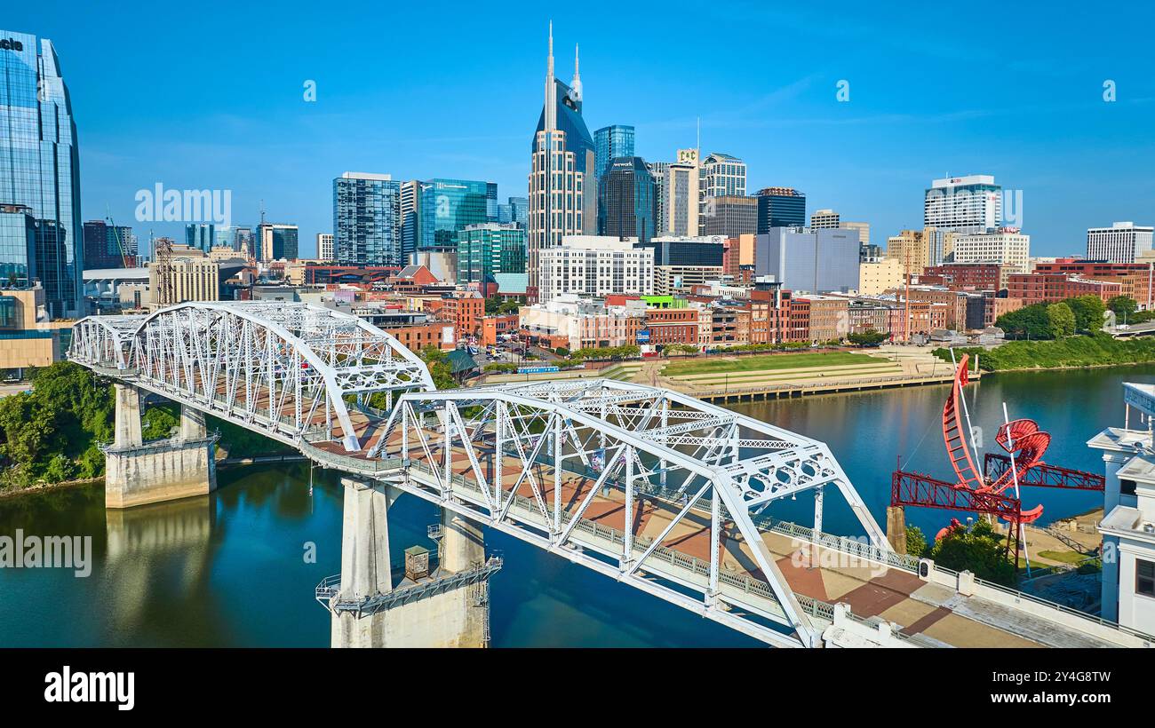 John seigenthale pedestrian bridge hi-res stock photography and images ...