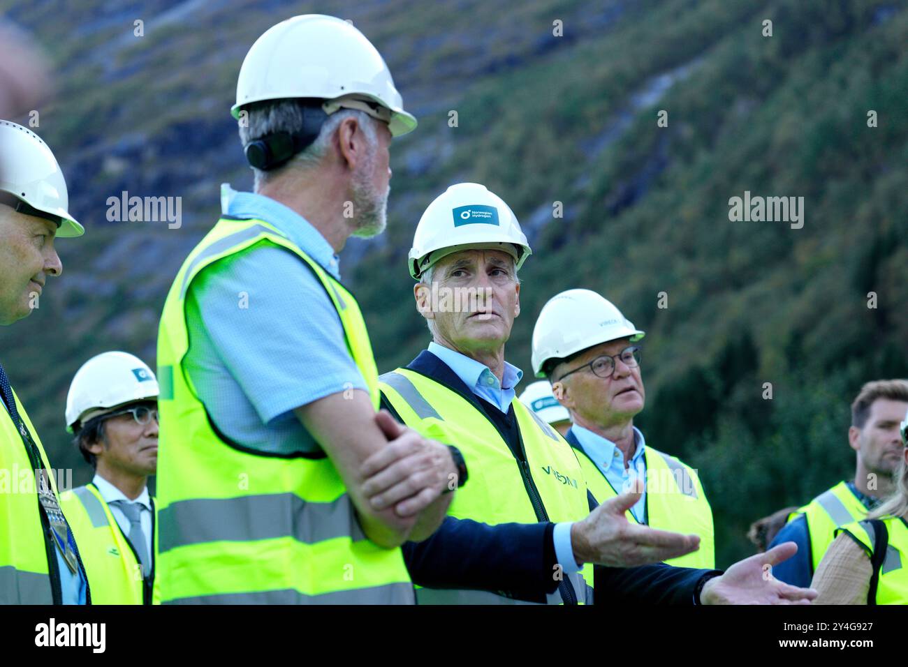Hellesylt 20240918. Prime Minister Jonas Gahr Store (Ap), Jens Berge ...