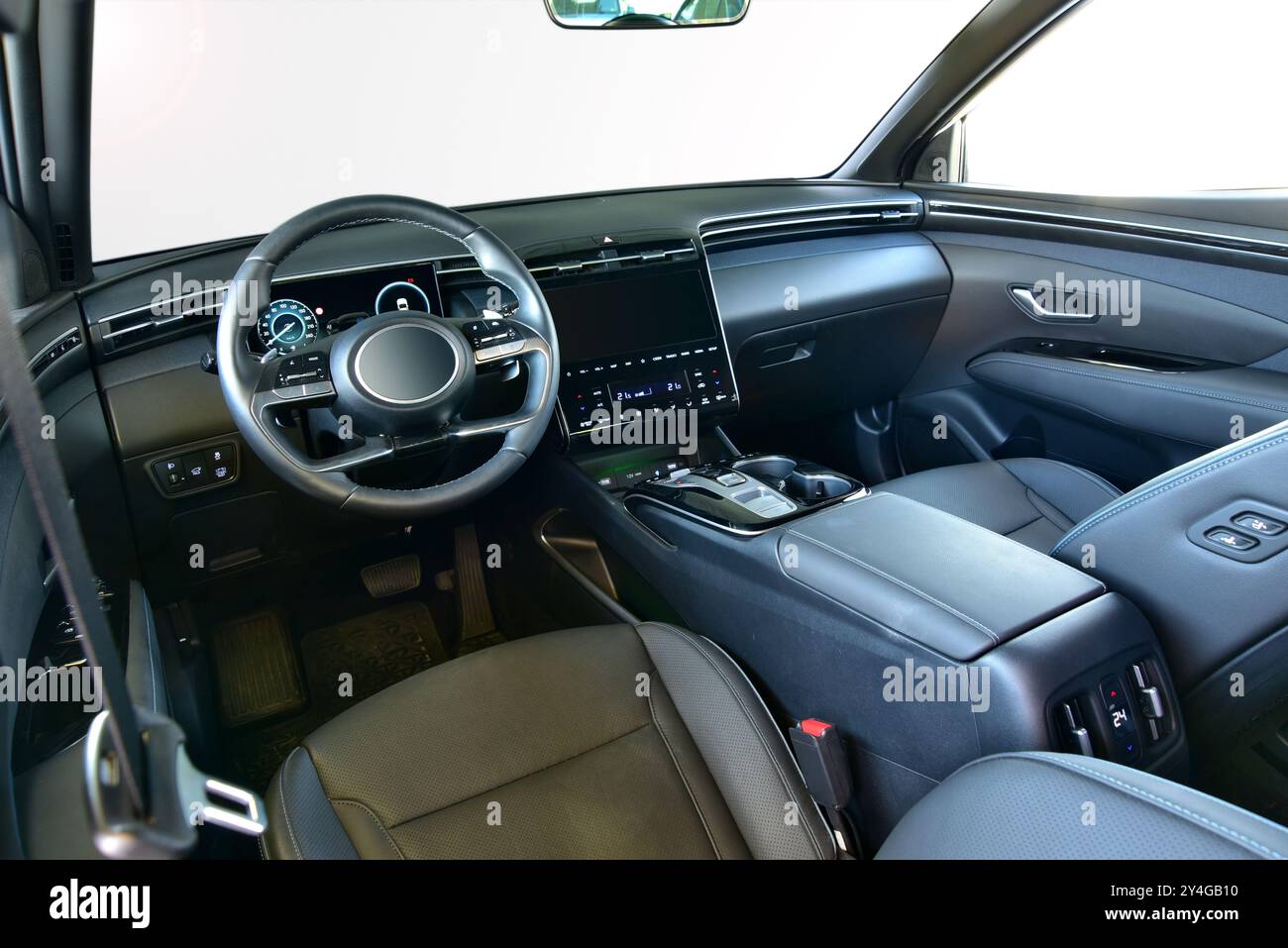 A board with instruments of a luxury passenger car. Dashboard of a ...