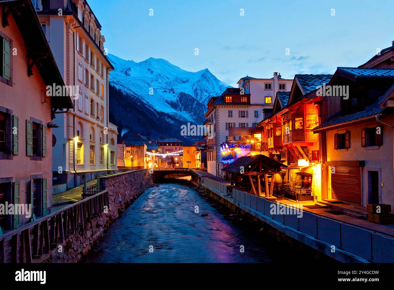 Chamonix town night france hi-res stock photography and images - Alamy