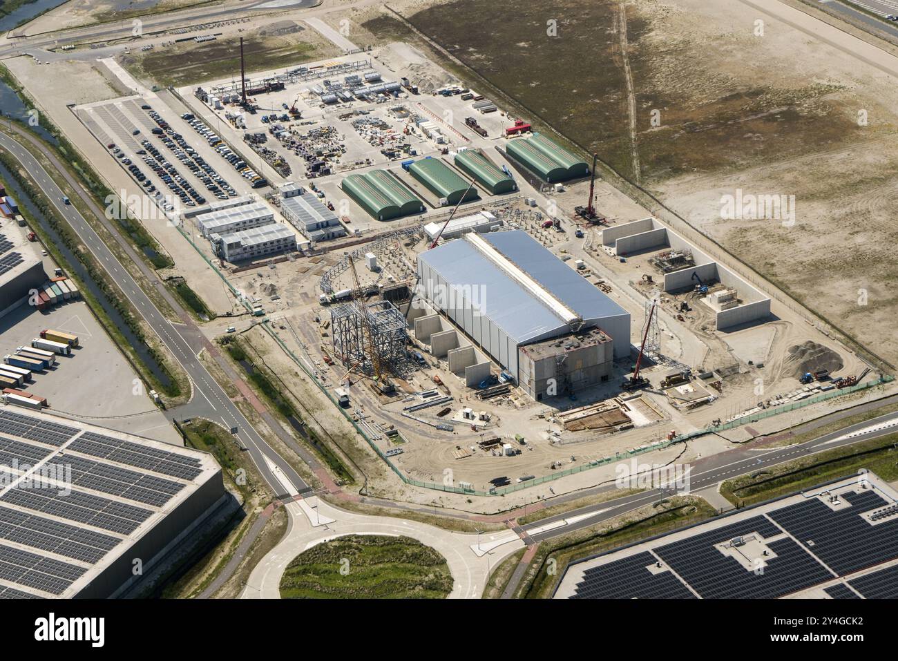 Hydrogen plant office building hi-res stock photography and images - Alamy