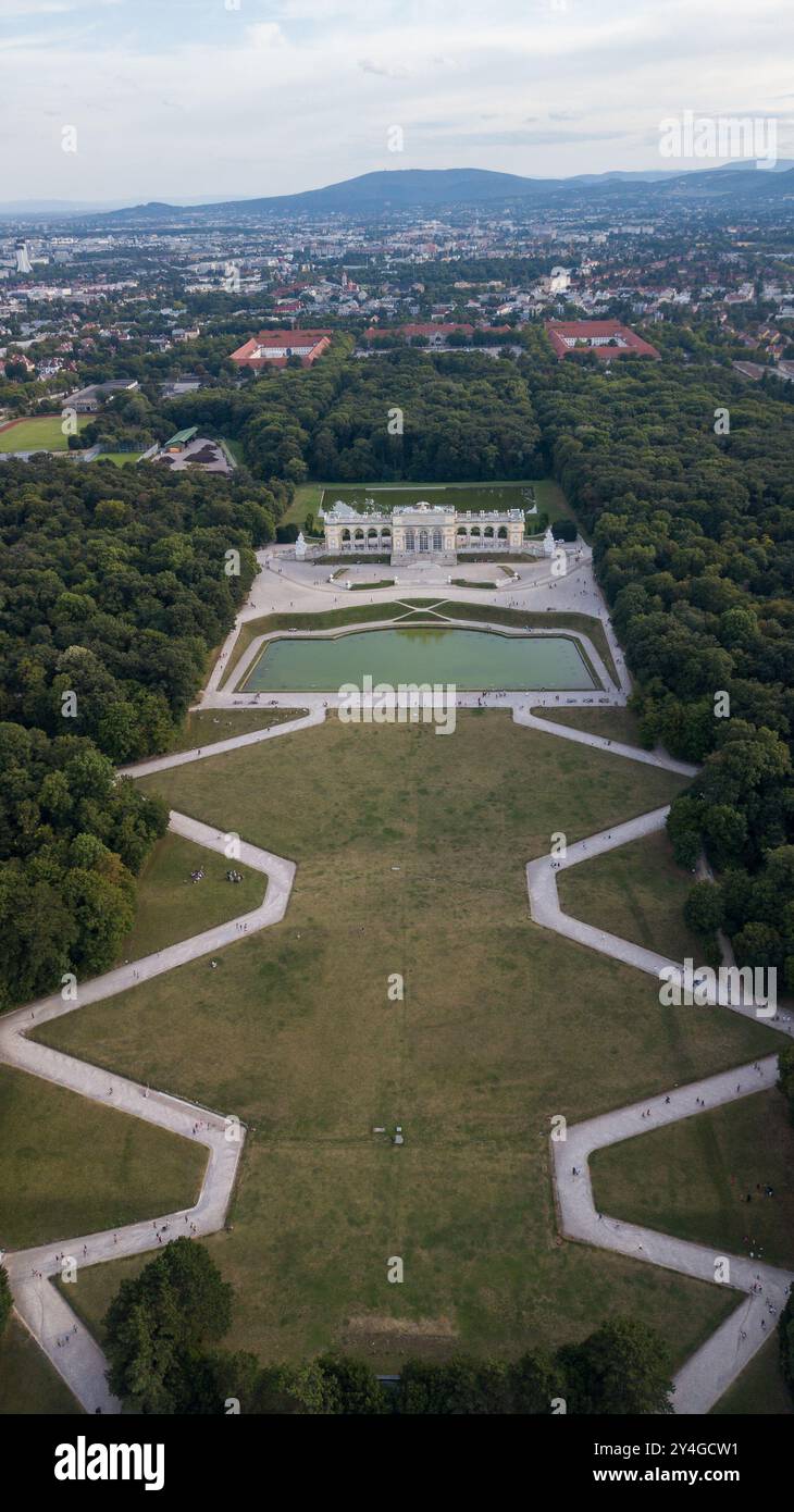 Vienna night aerial hi-res stock photography and images - Alamy