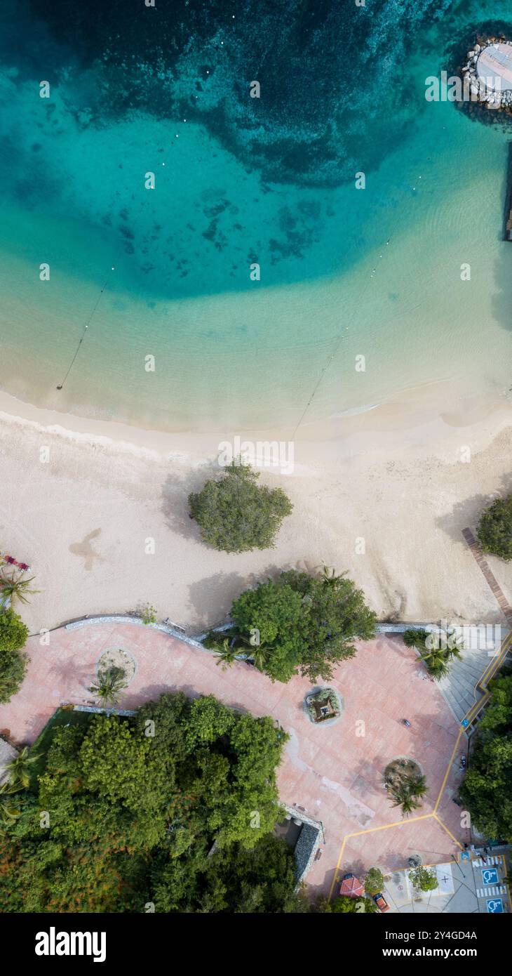 Aerial view of Santa Cruz Huatulco Bay on a sunny day in Oaxaca, Mexico ...